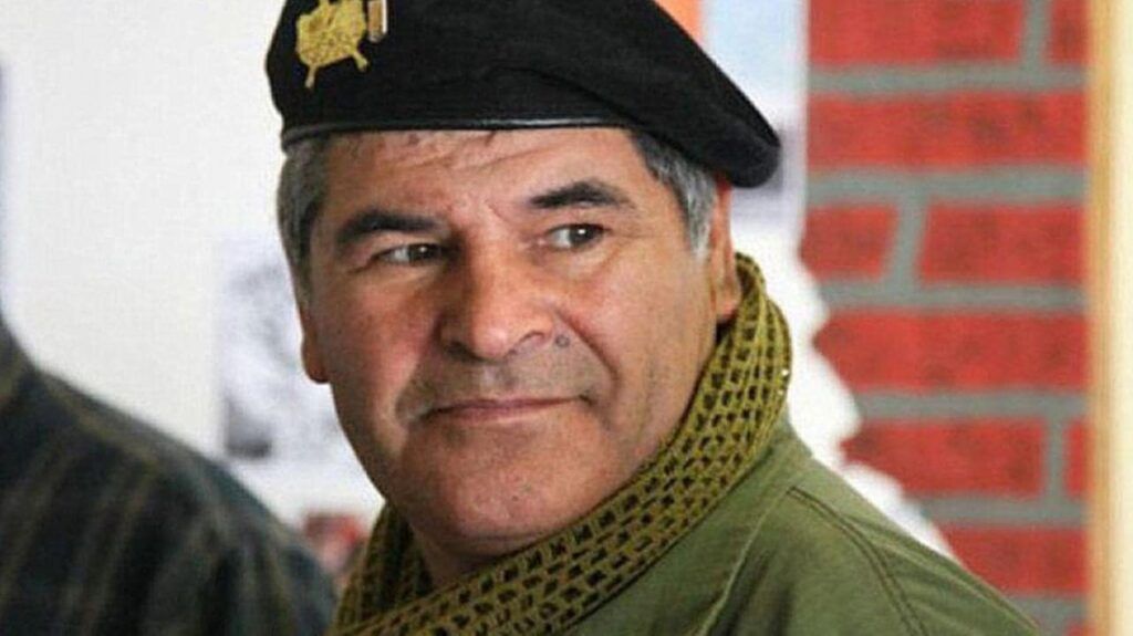 Malvinas: Oscar Poltronieri, el héroe que enfrentó a 600 ingleses con ...